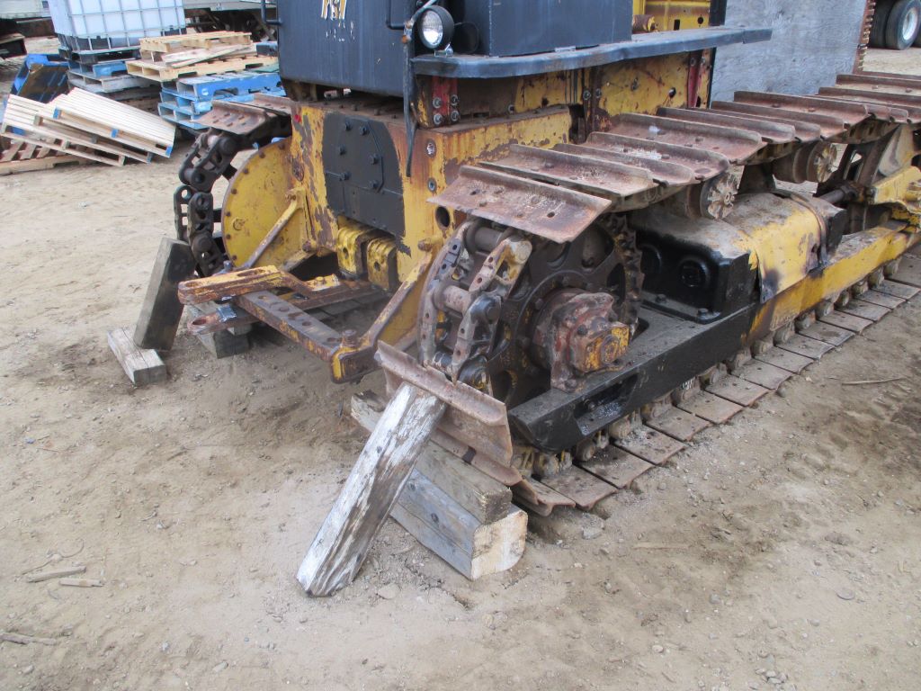 TD-18 International crawler repairs